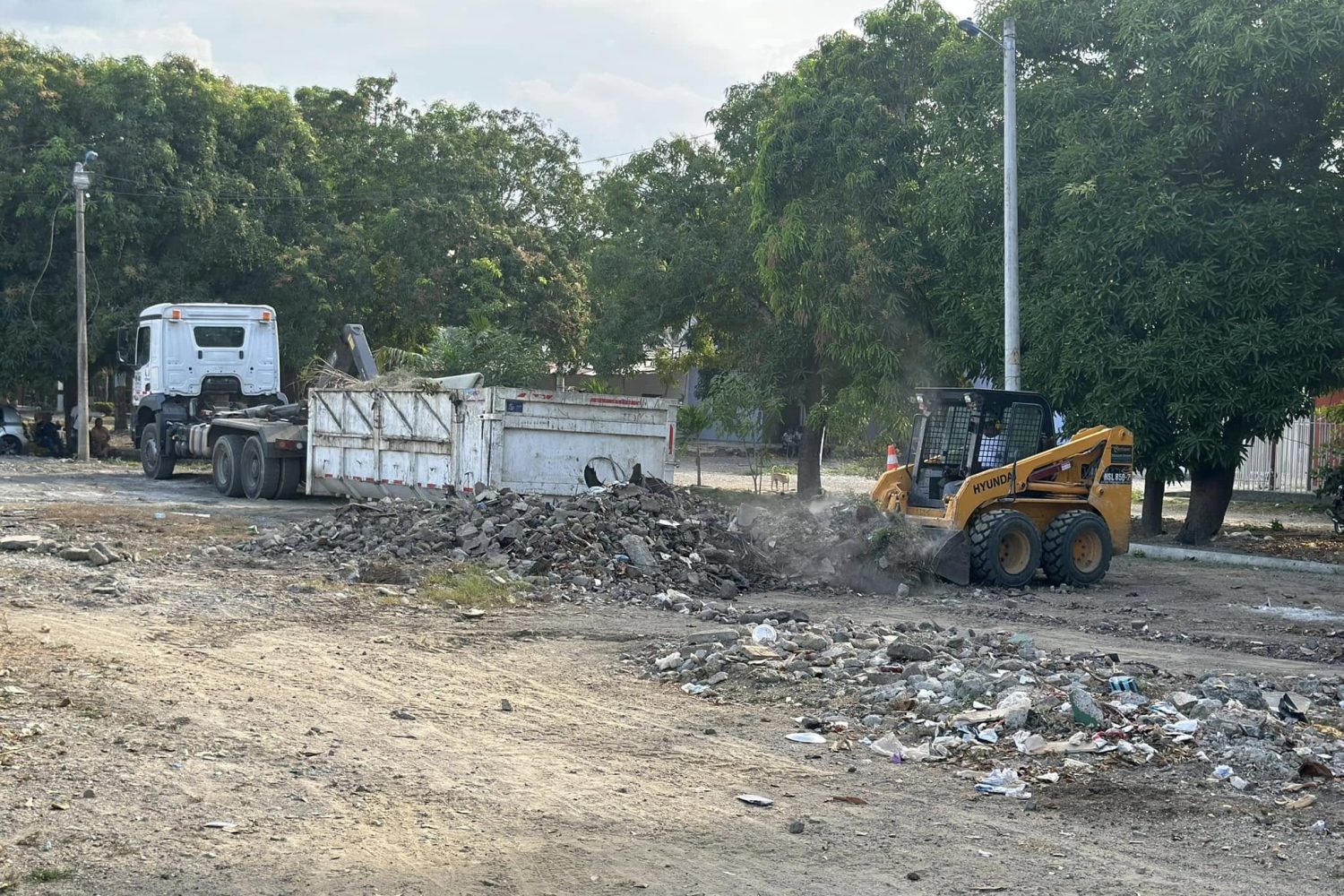 ¡Comunidad y Urbaser, la llave perfecta para mantener limpia la ciudad ...