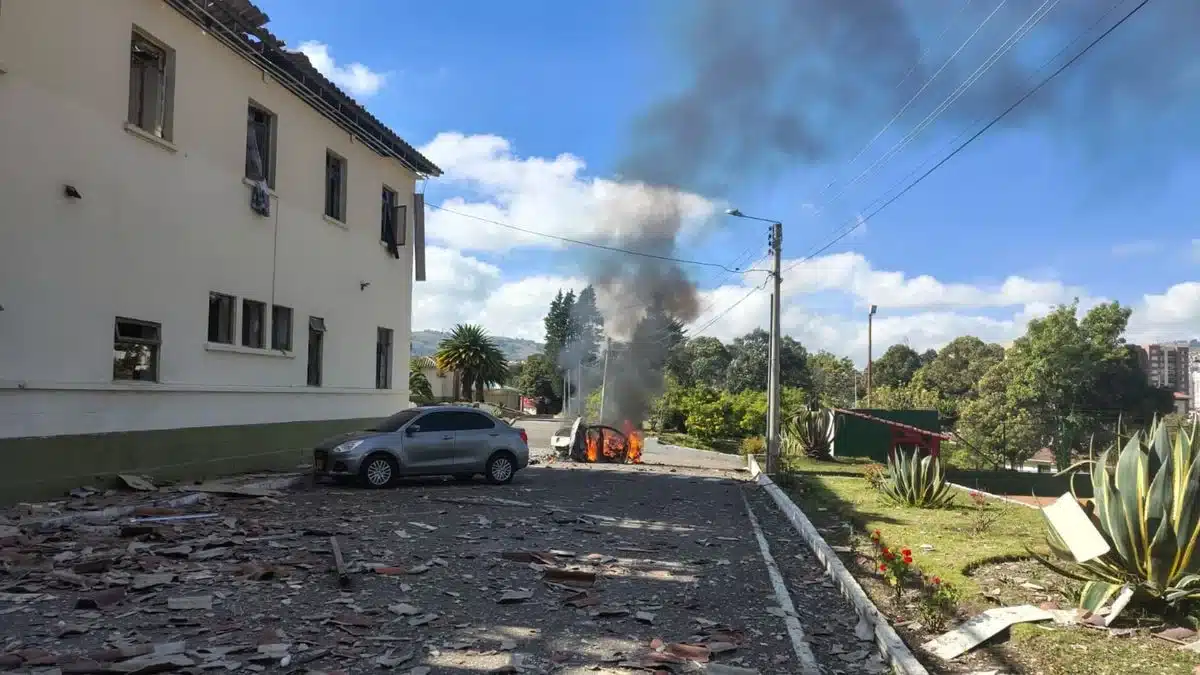 Ataque con carro bomba cerca del batallón de Tunja deja varios soldados ...