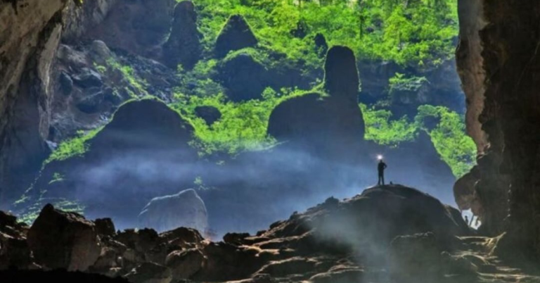 Sơn Đoòng, la cueva más grande del mundo que esconde ríos, selva y un ...